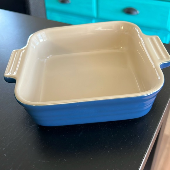 Le Creuset | Kitchen | Le Creuset Square Stoneware Baker Dish | Poshmark